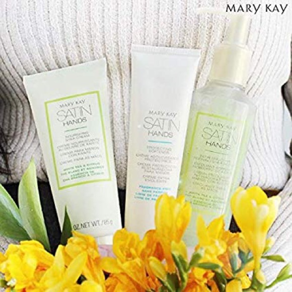 Mary Kay | Makeup | Mary Kay Satin Hands Pampering Set | Poshmark